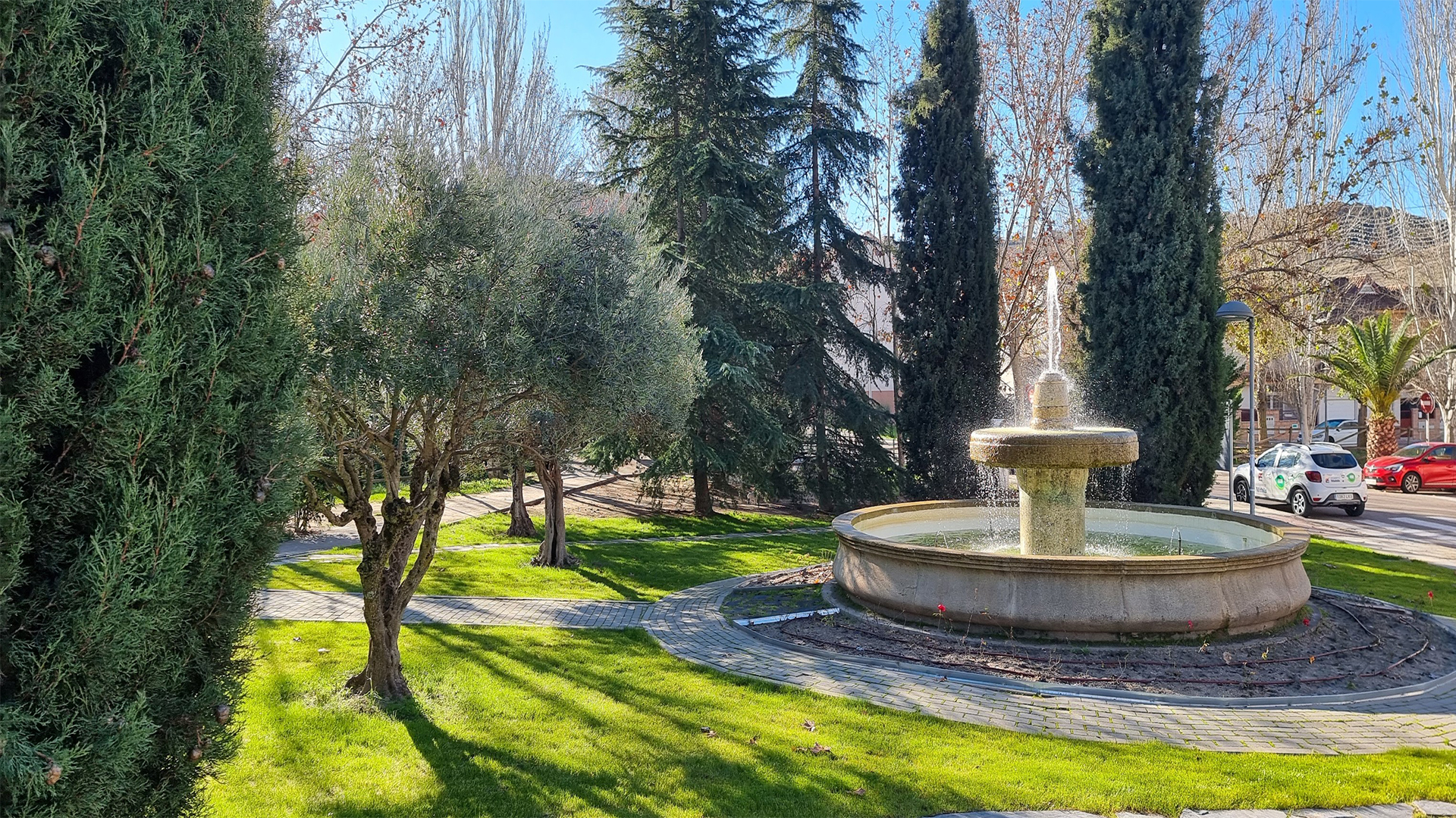 Acondicionado el entorno de la fuente del Parque Arroyo del Tesoro